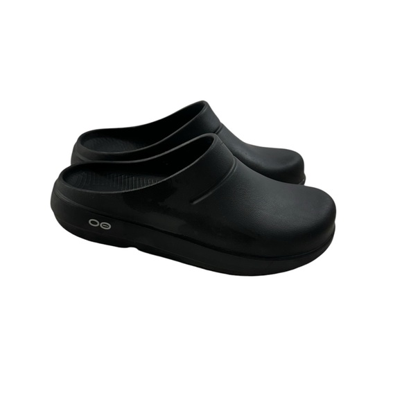 OOFOS | Shoes | Oofos Oocloog Recovery Slip On Clogs Comfort Sandals ...